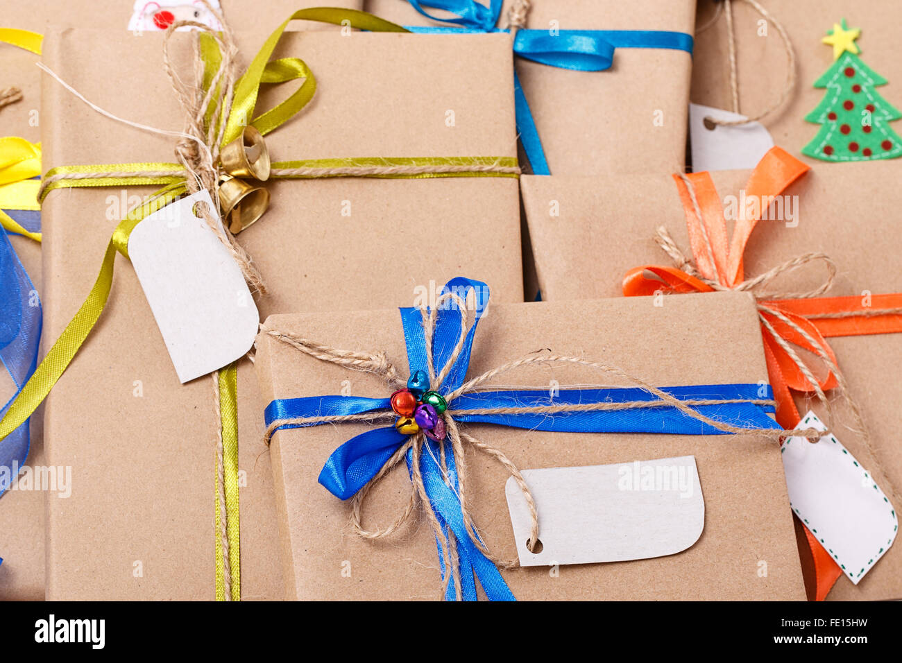 kraft paper gift wrapping box Stock Photo - Alamy