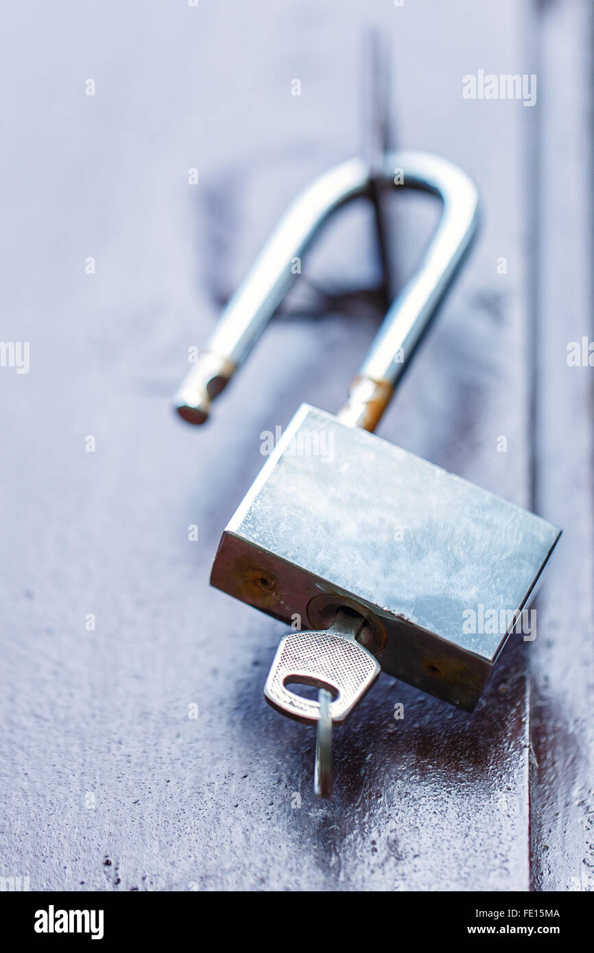 padlock key open old rusty Stock Photo - Alamy