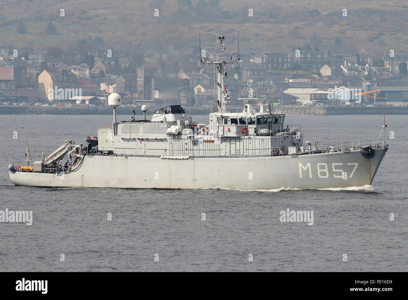 HNLMS Makkum, an Almaar-class (Tripartite) minehunter of the ...