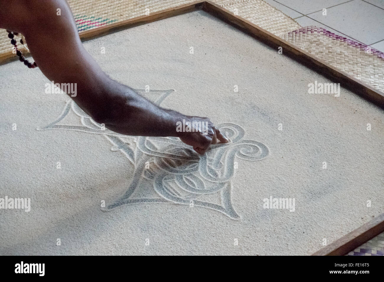 Vanuatu sand drawing (sandroing Stock Photo - Alamy