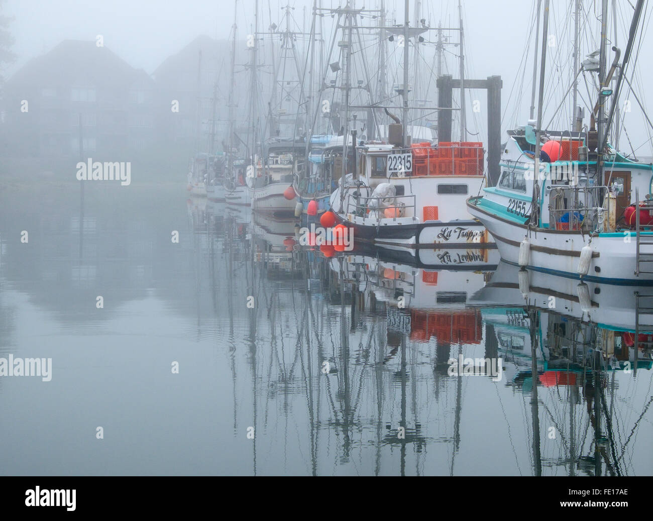 Boat basin hi-res stock photography and images - Alamy