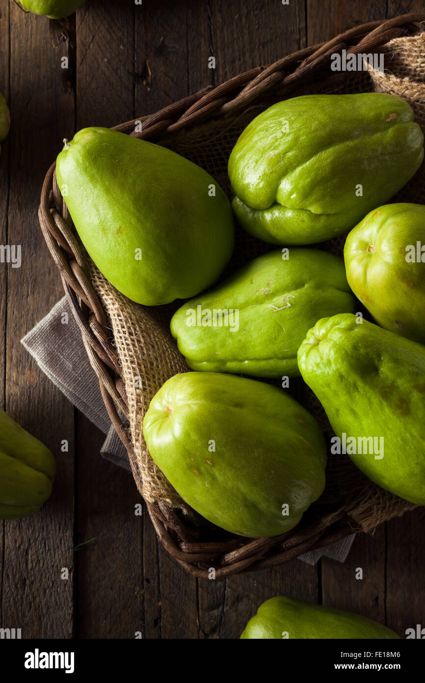 Raw Green Organic Chayote Ready to Eat Stock Photo - Alamy
