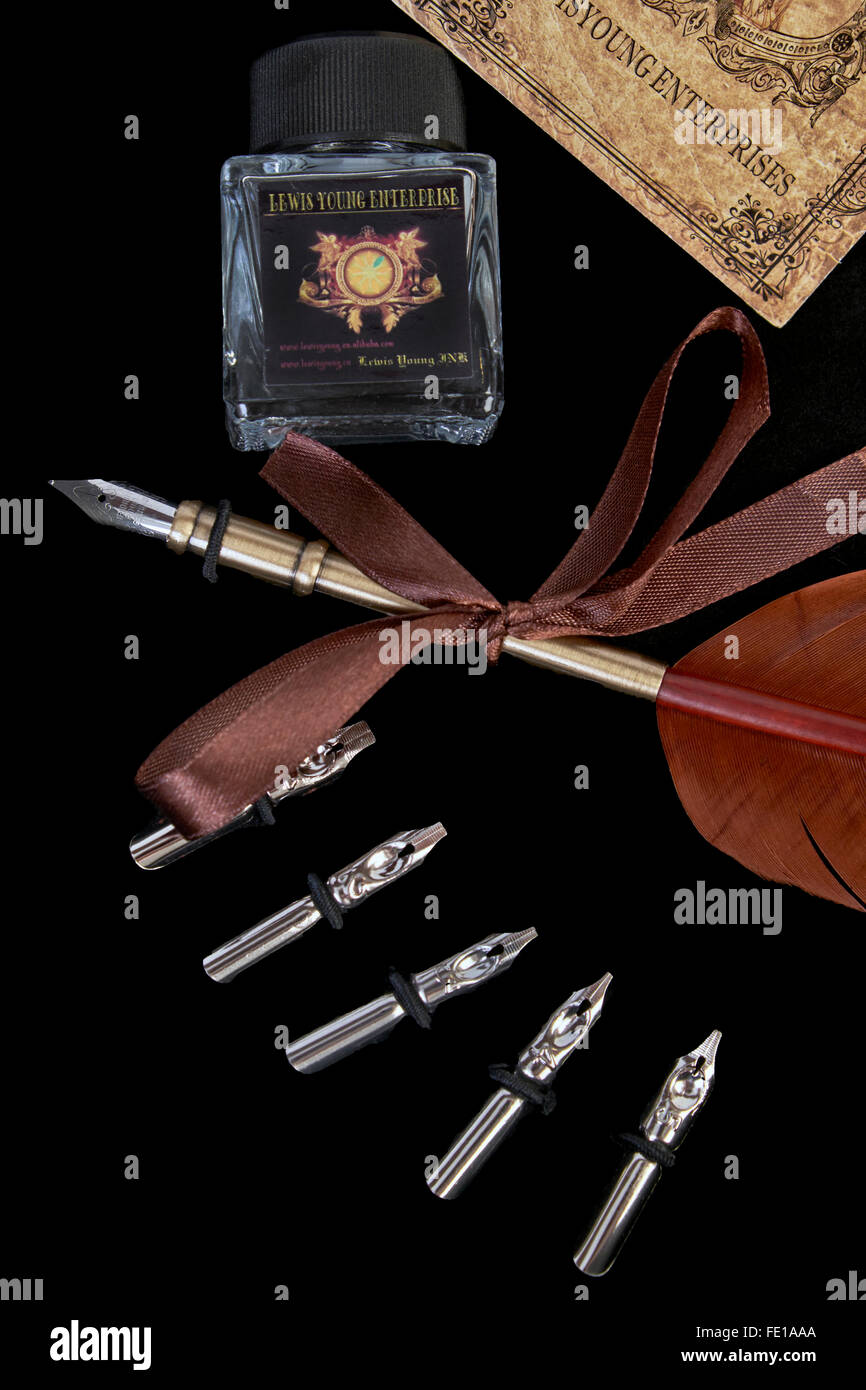 Calligraphy pen hi-res stock photography and images - Alamy
