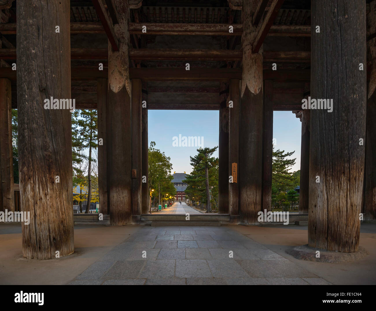 Nandai mon gate hi-res stock photography and images - Alamy