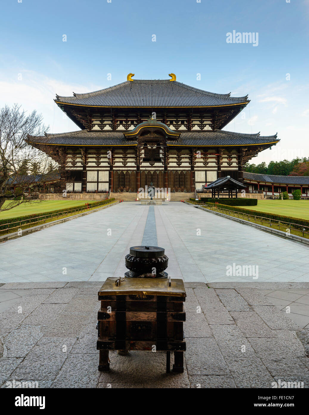 Todaiji Temple Gate