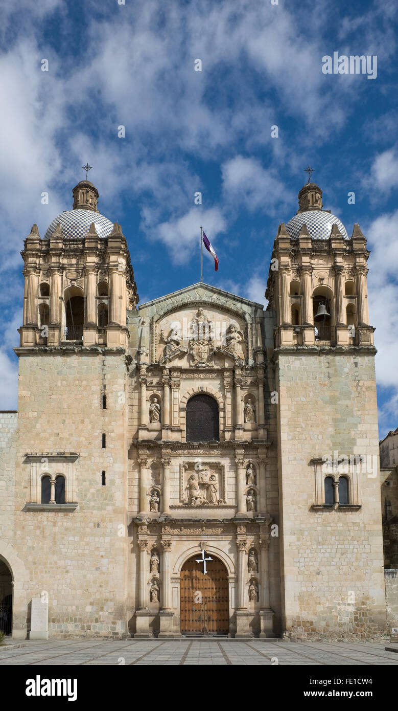 Oaxaca churches hi-res stock photography and images - Alamy