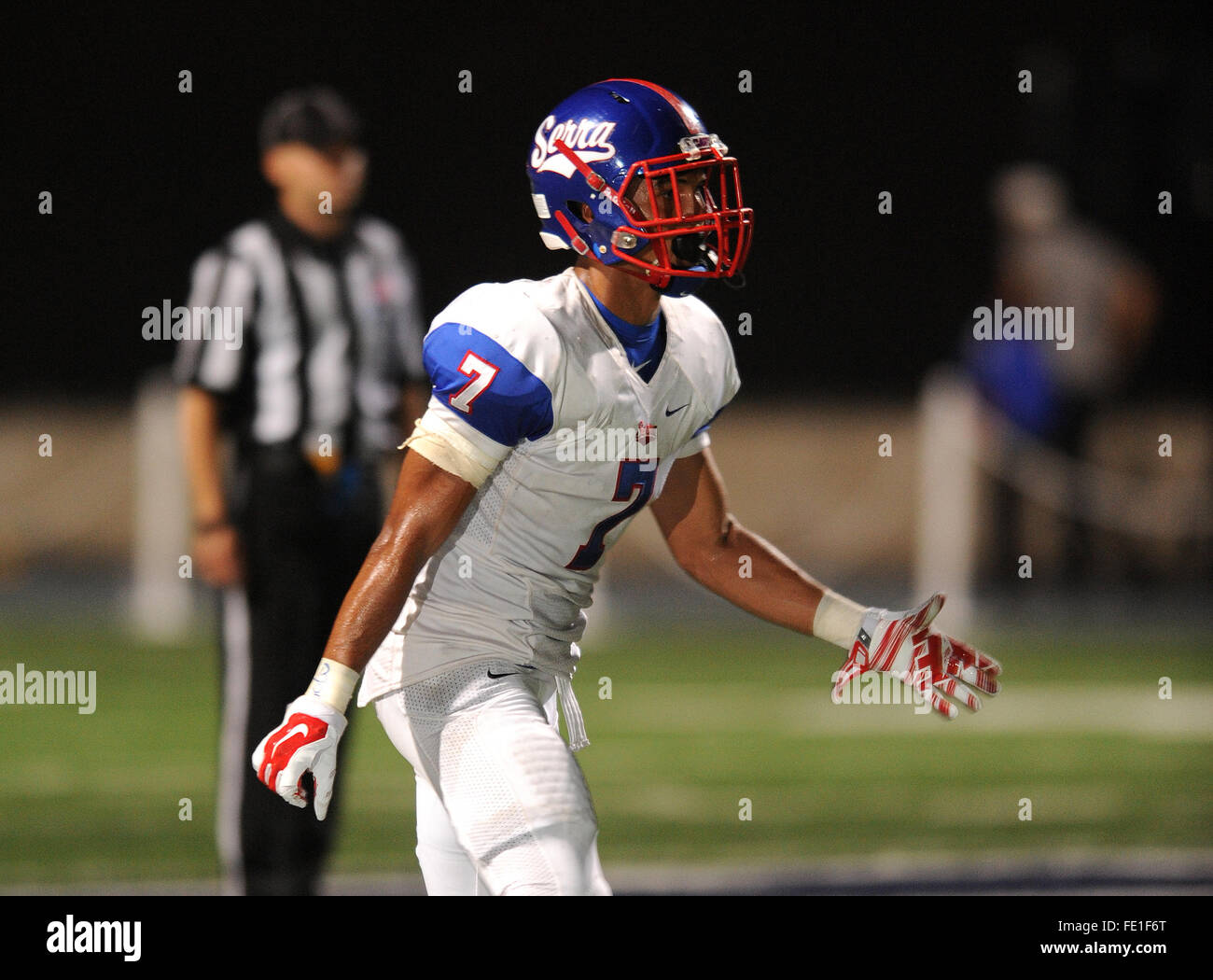 Los Angeles, CA 9/25/15.Gardena Serra Cavaliers defensive back/wide ...
