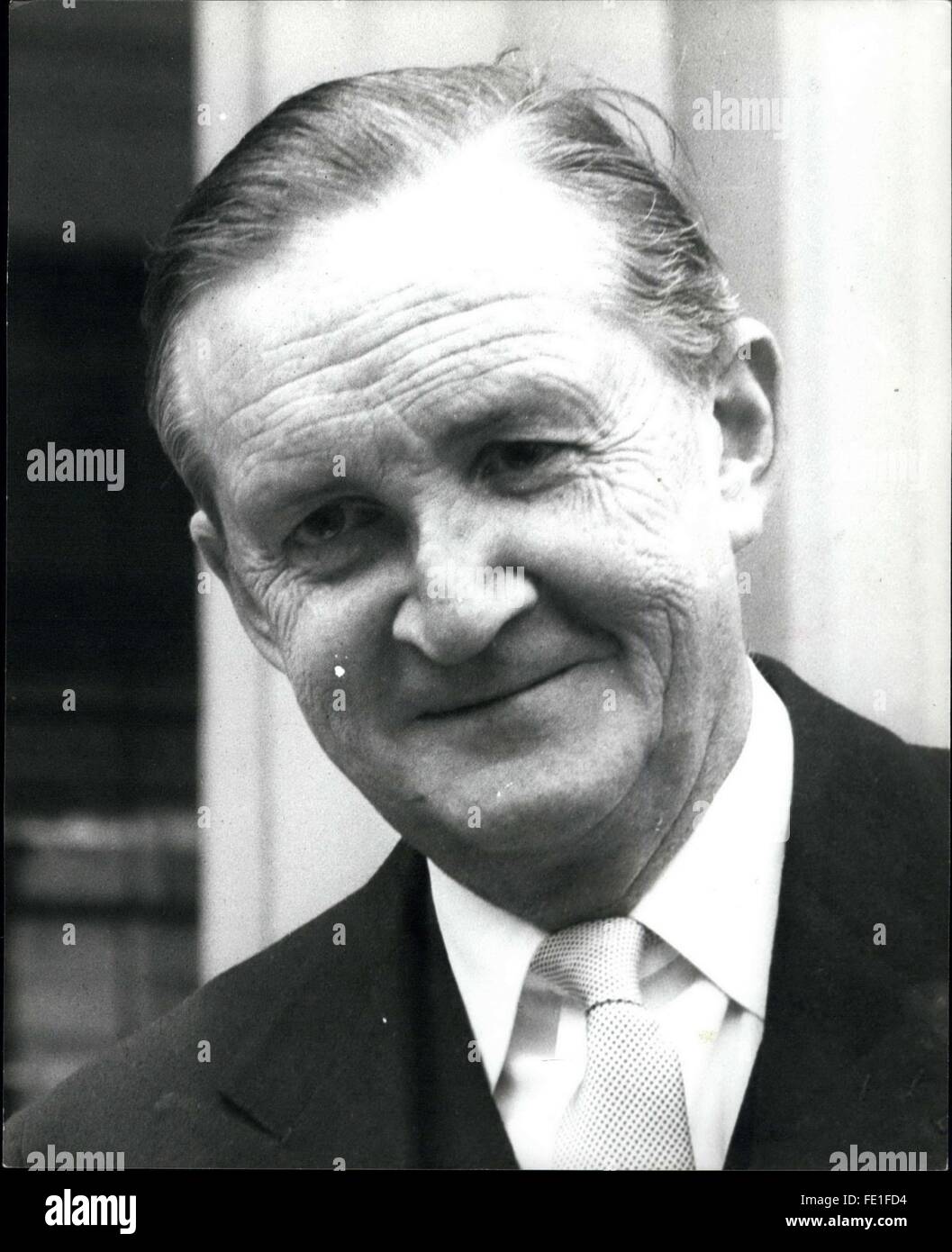 1976 - Portrait of Sir Murray Macleods taken in December 1976. Governor ...