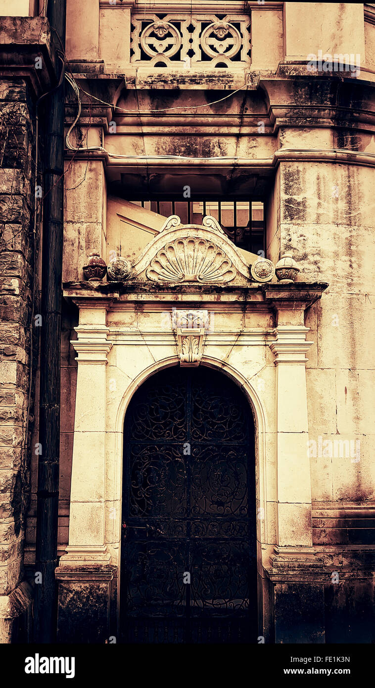 Arch gate design hi-res stock photography and images - Alamy