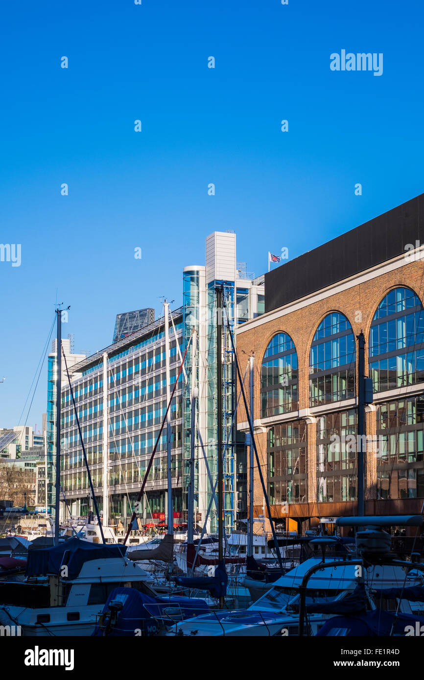 St katherine by the tower hi-res stock photography and images - Alamy