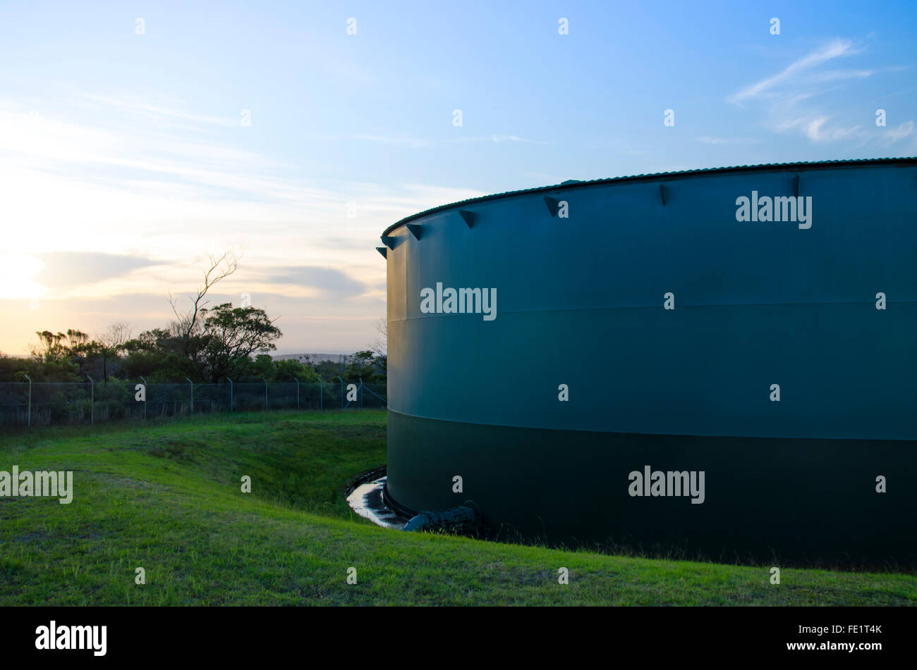 Large above ground water tanks hi-res stock photography and images - Alamy