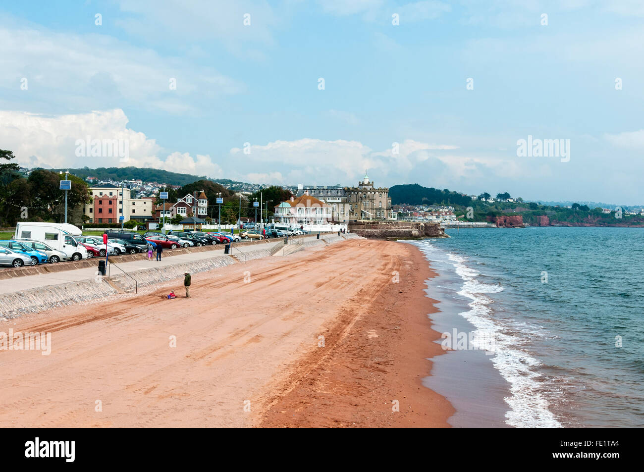 Holidaymakers on beach paignton hi-res stock photography and images - Alamy