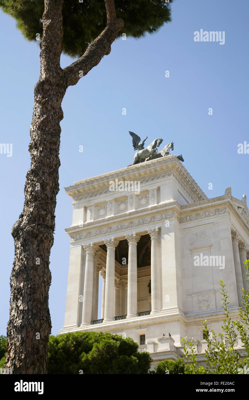 The Victor Emmanuel Monument (Il Vittoriano), also known as the ...