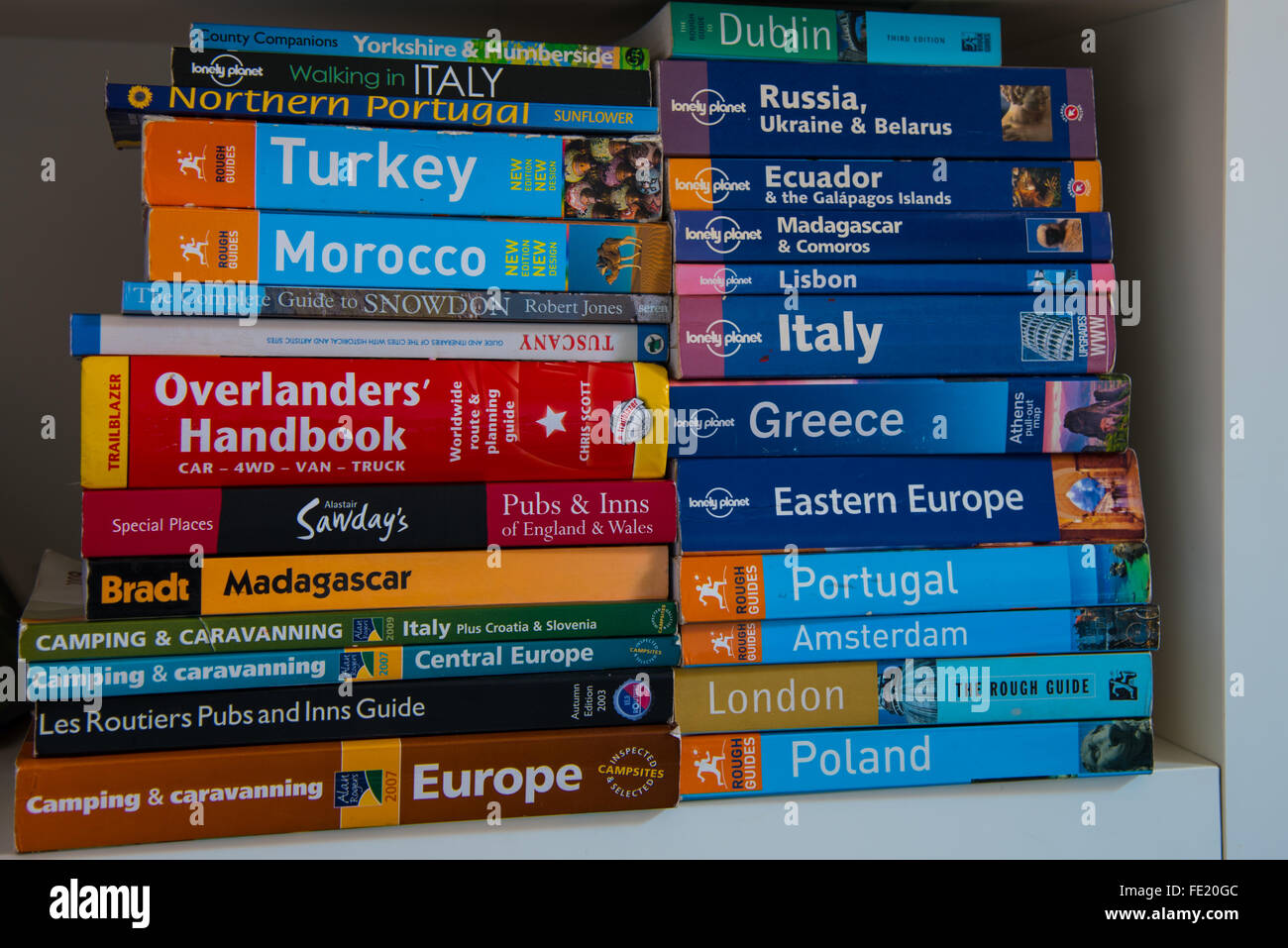 Rough guide hi-res stock photography and images - Alamy