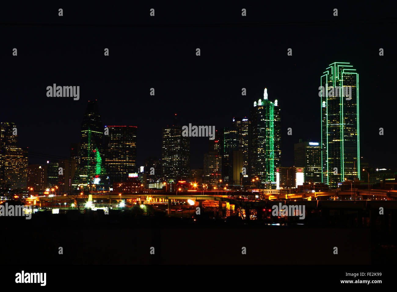 The Dallas, Texas skyline at night Stock Photo - Alamy