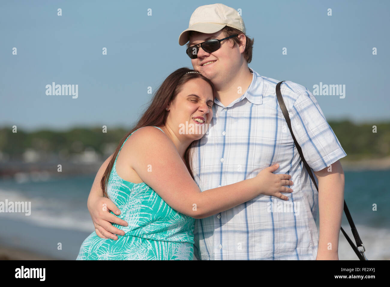 Blind couple in love and enjoying the outdoors Stock Photo - Alamy