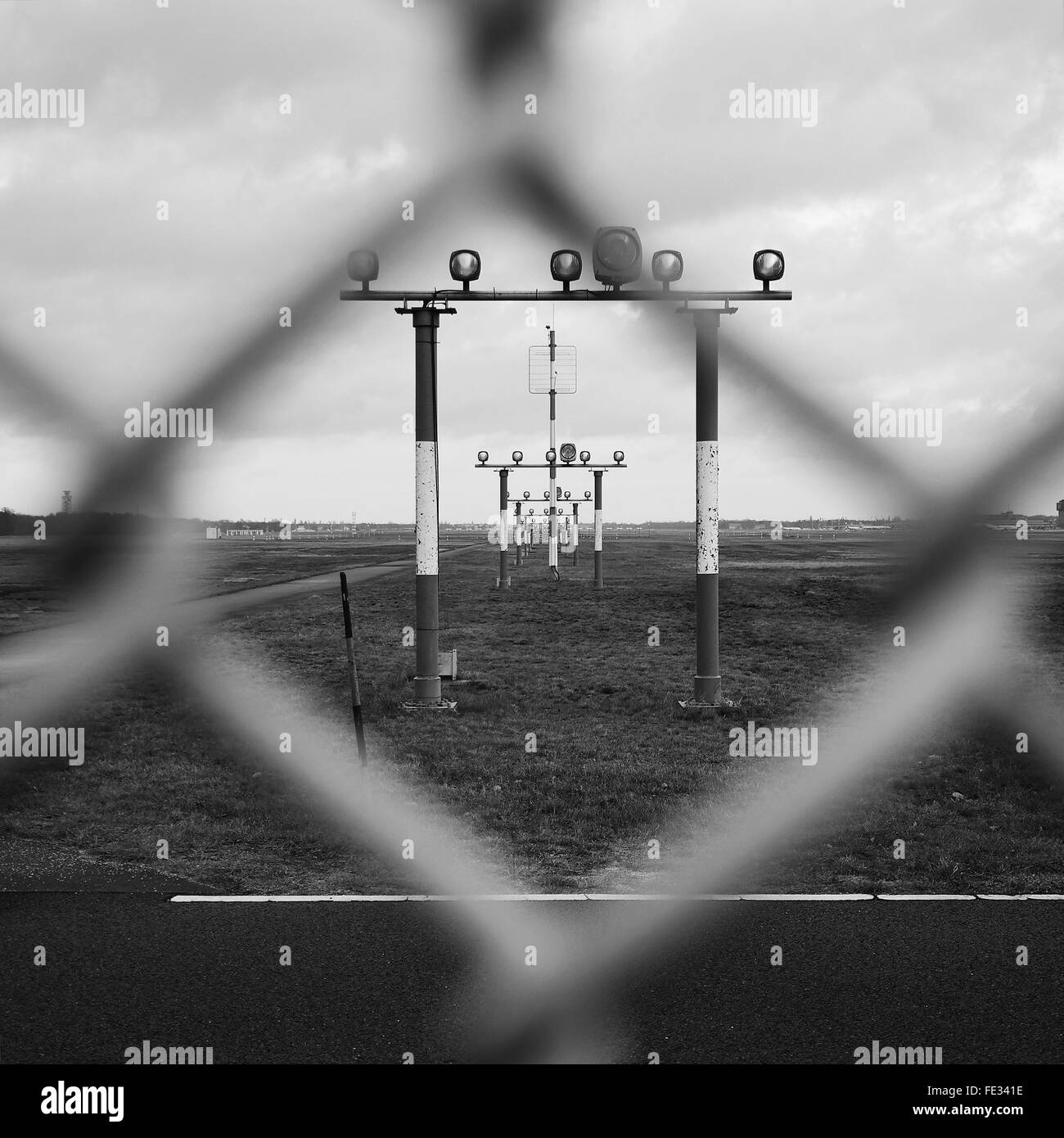 Signal fence hi-res stock photography and images - Alamy