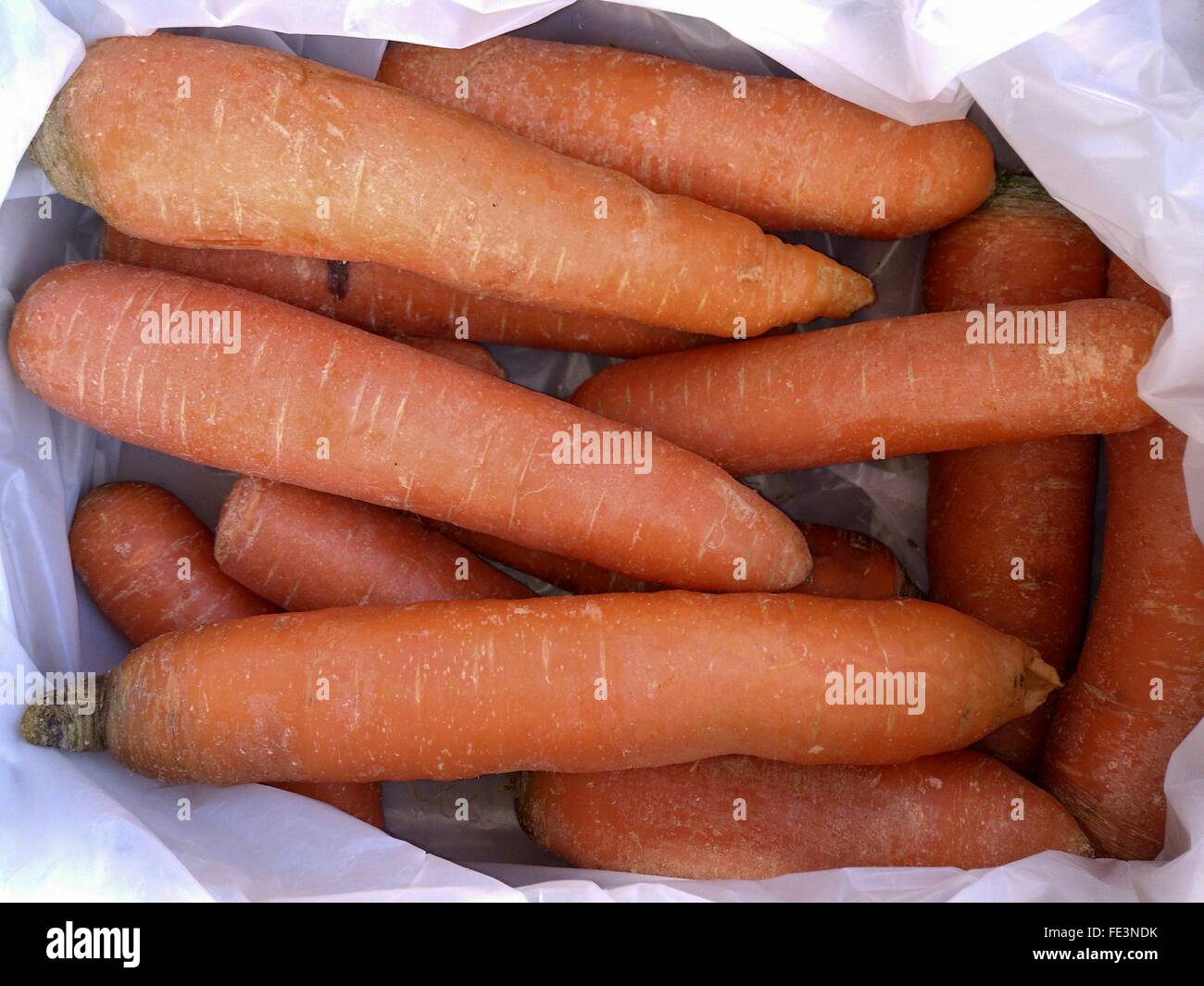 Bag of carrots hi-res stock photography and images - Alamy