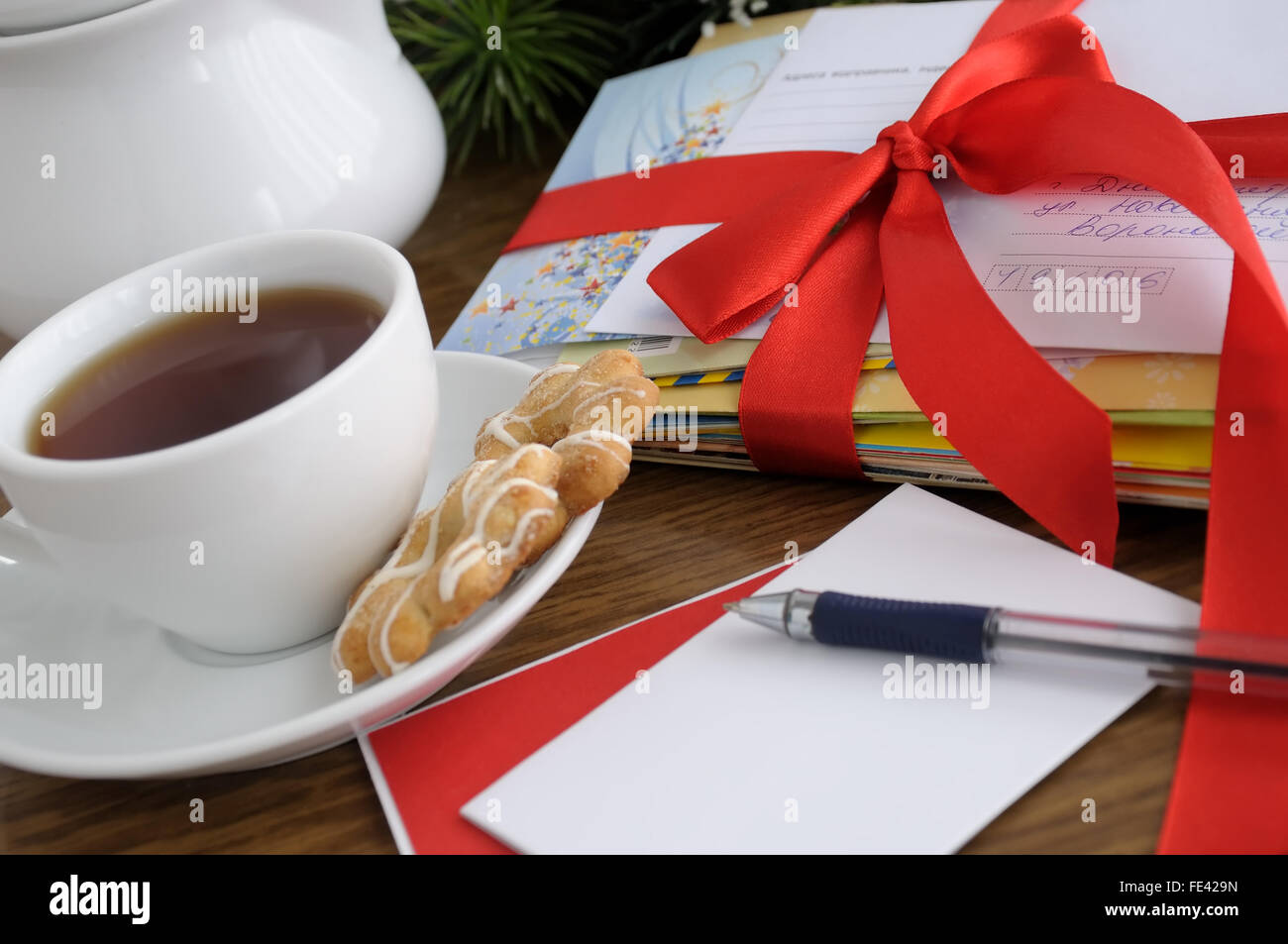 Invite your friends hi-res stock photography and images - Alamy