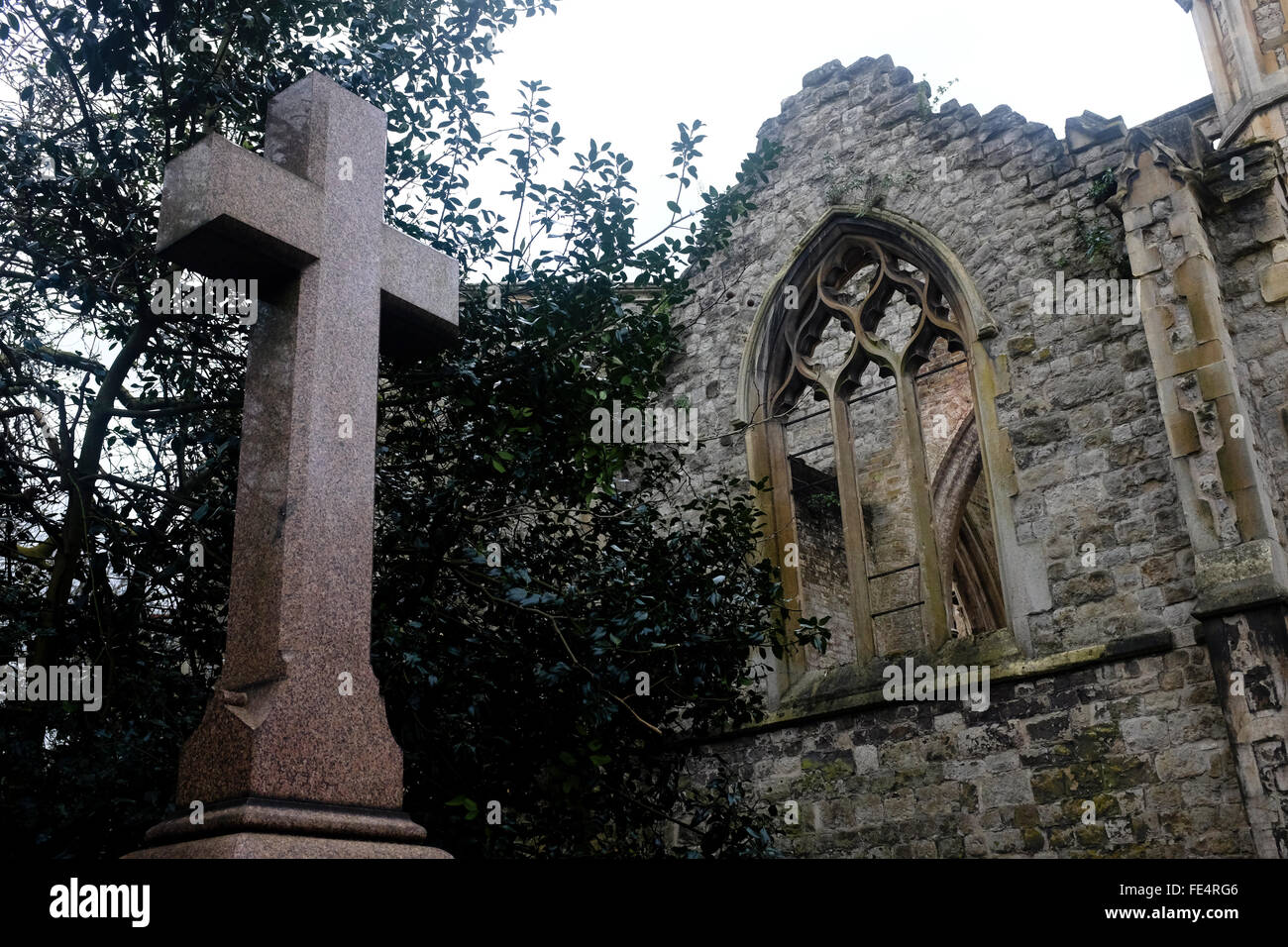 Nunhead chapel hi-res stock photography and images - Alamy