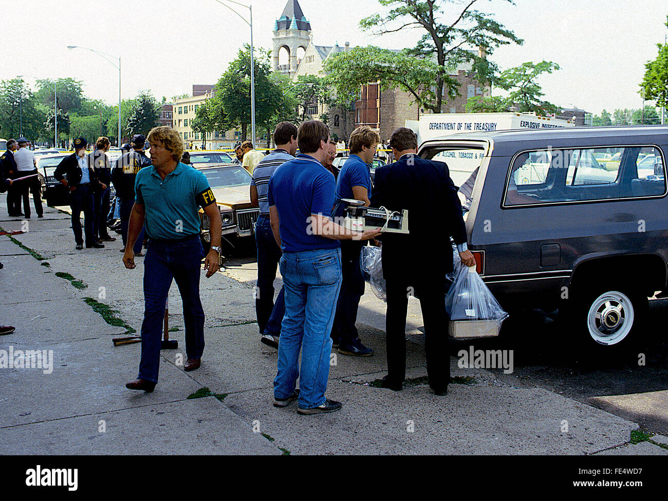 Gang violence chicago hi-res stock photography and images - Alamy