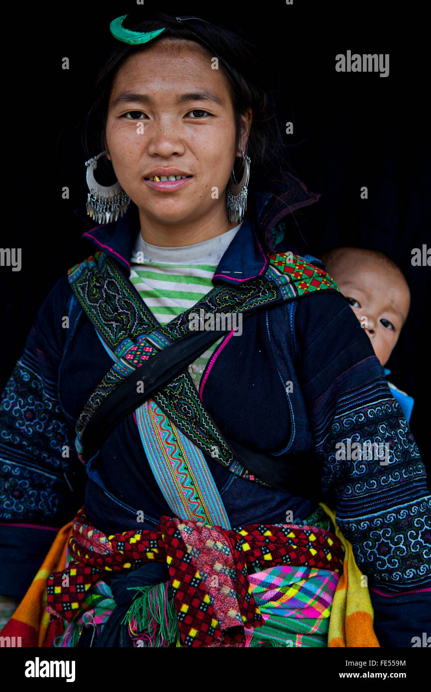 young and child Hmong ethnic groupe portrait in countryside north ...
