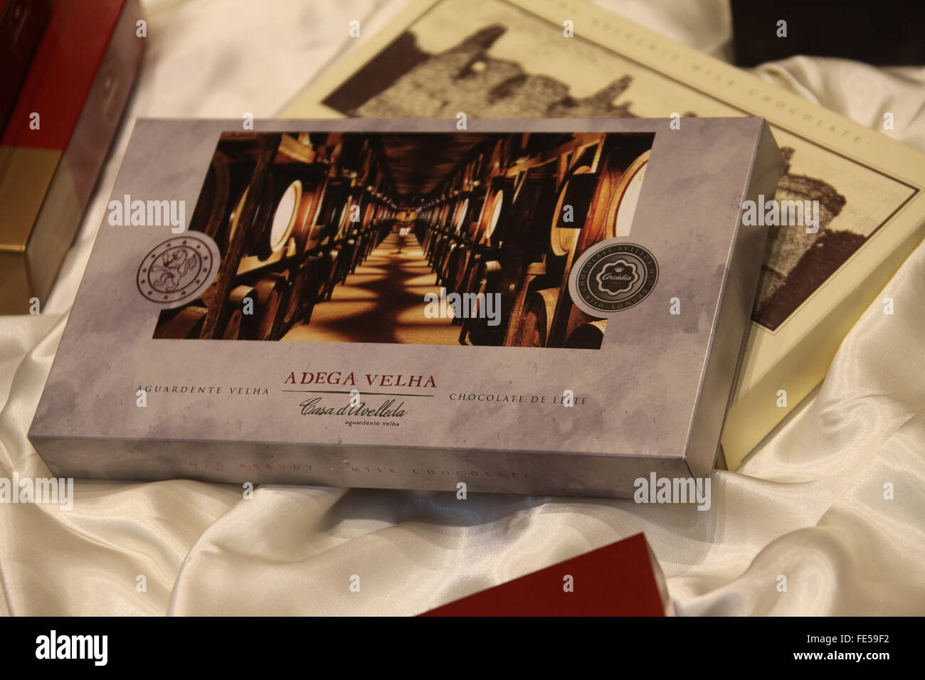 Liquor chocolates hi-res stock photography and images - Alamy