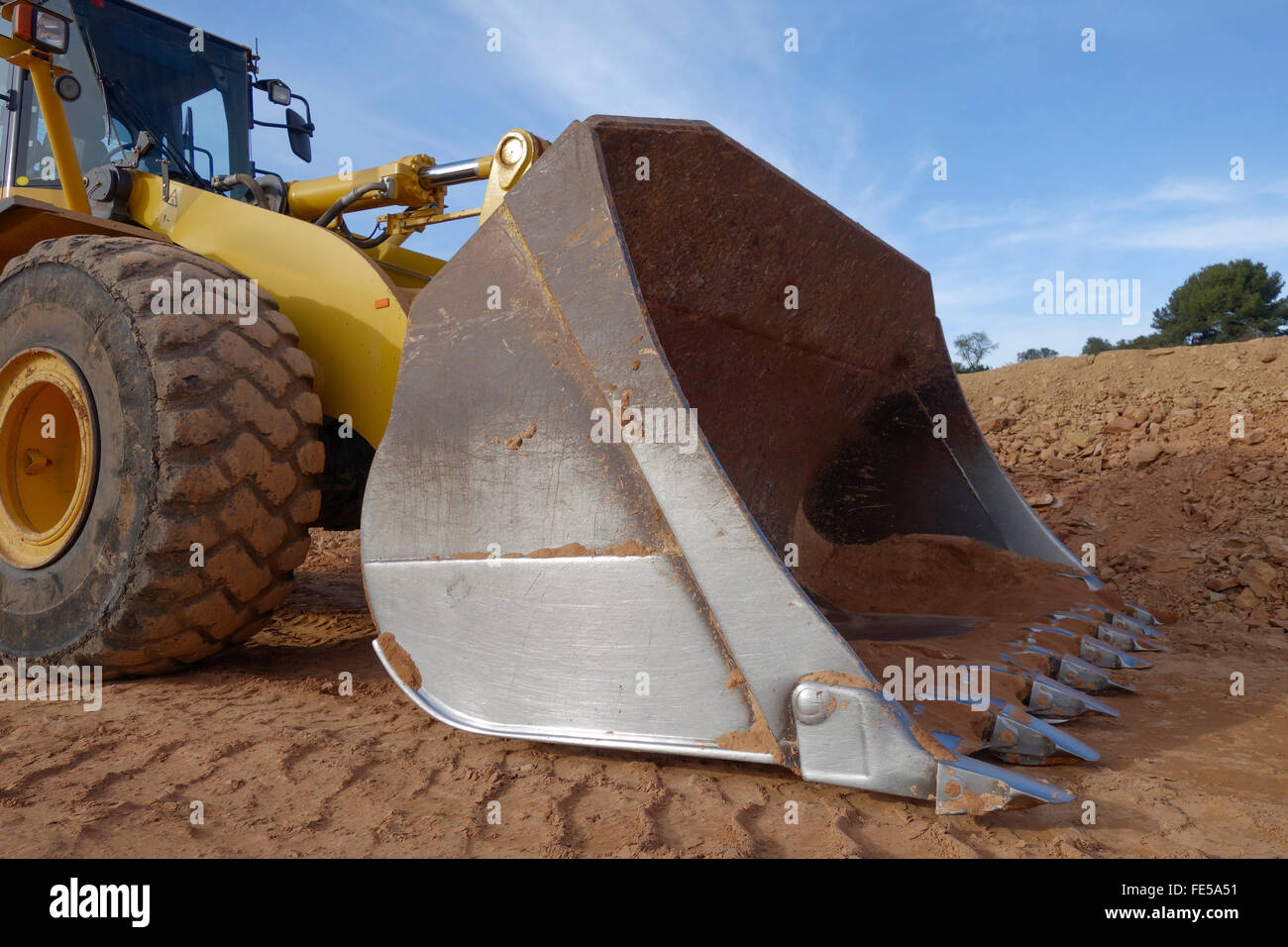 Machine shovel hi-res stock photography and images - Alamy