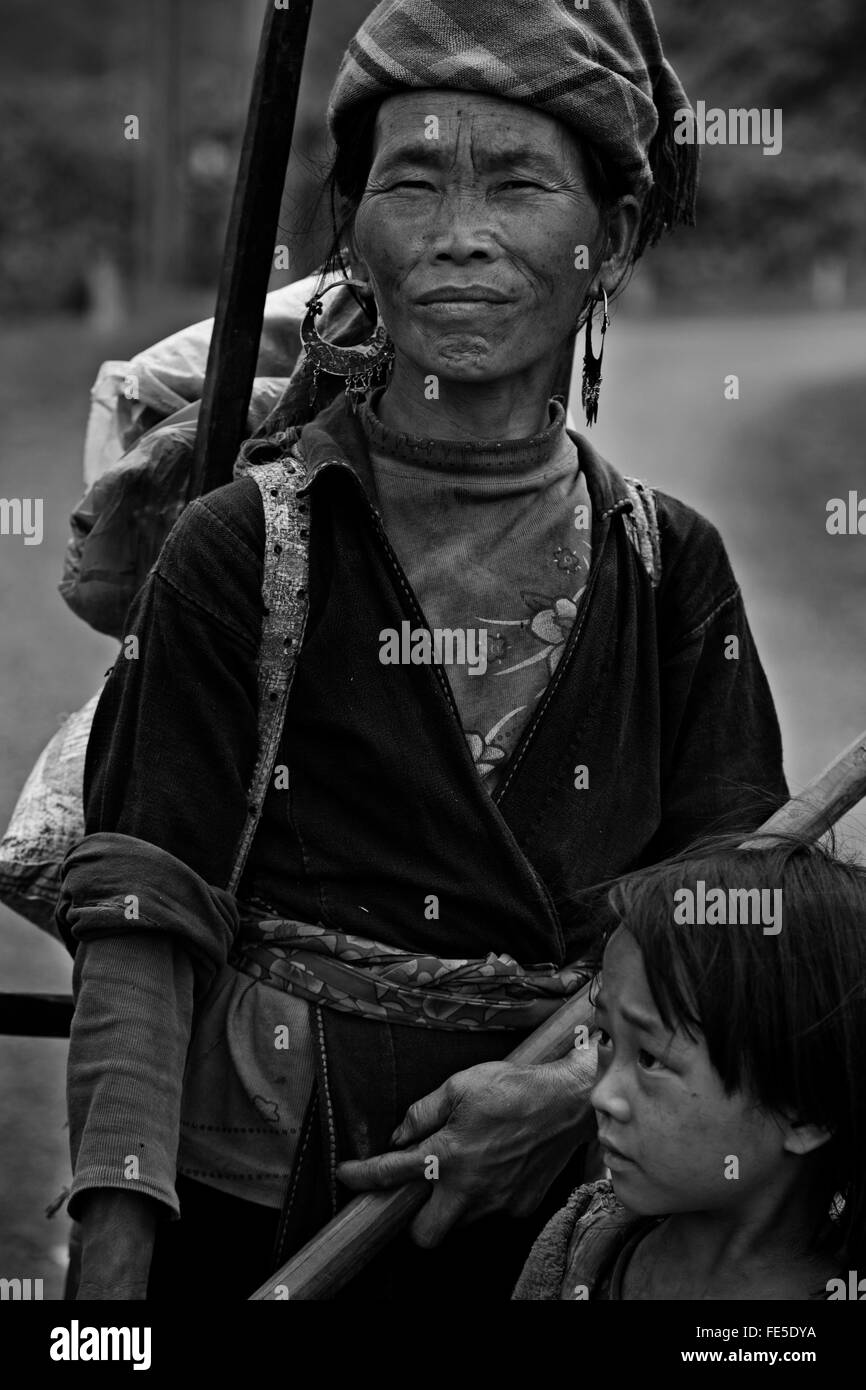 Hmong ethnie in north vietnam hi-res stock photography and images - Alamy