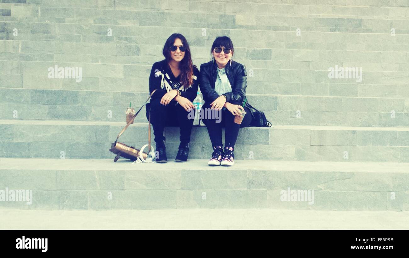 Real friends hi-res stock photography and images - Alamy