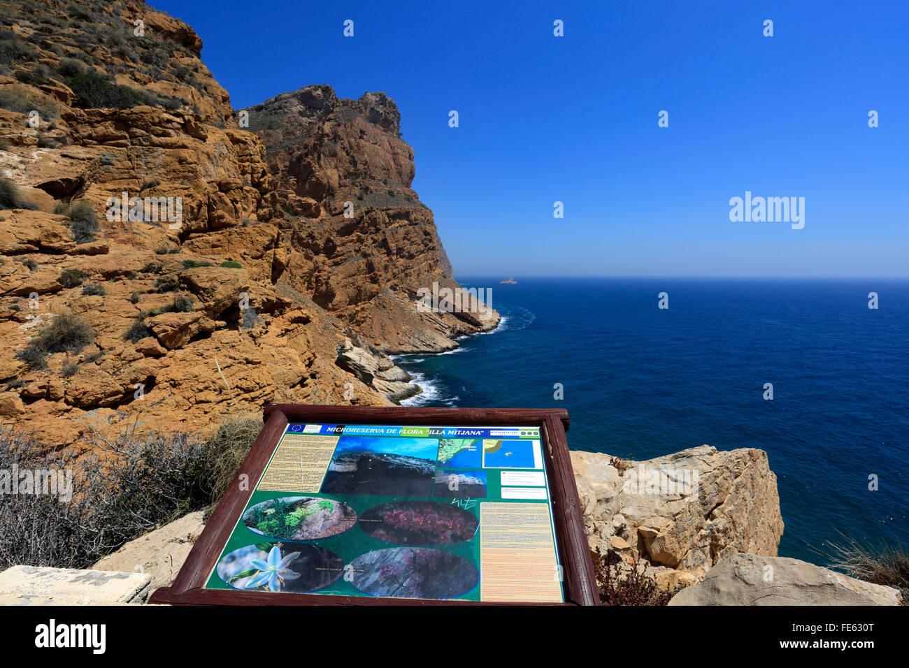 Sea Cliffs of Serra Gelada Natural Park, Benidorm resort, Costa Blanca ...