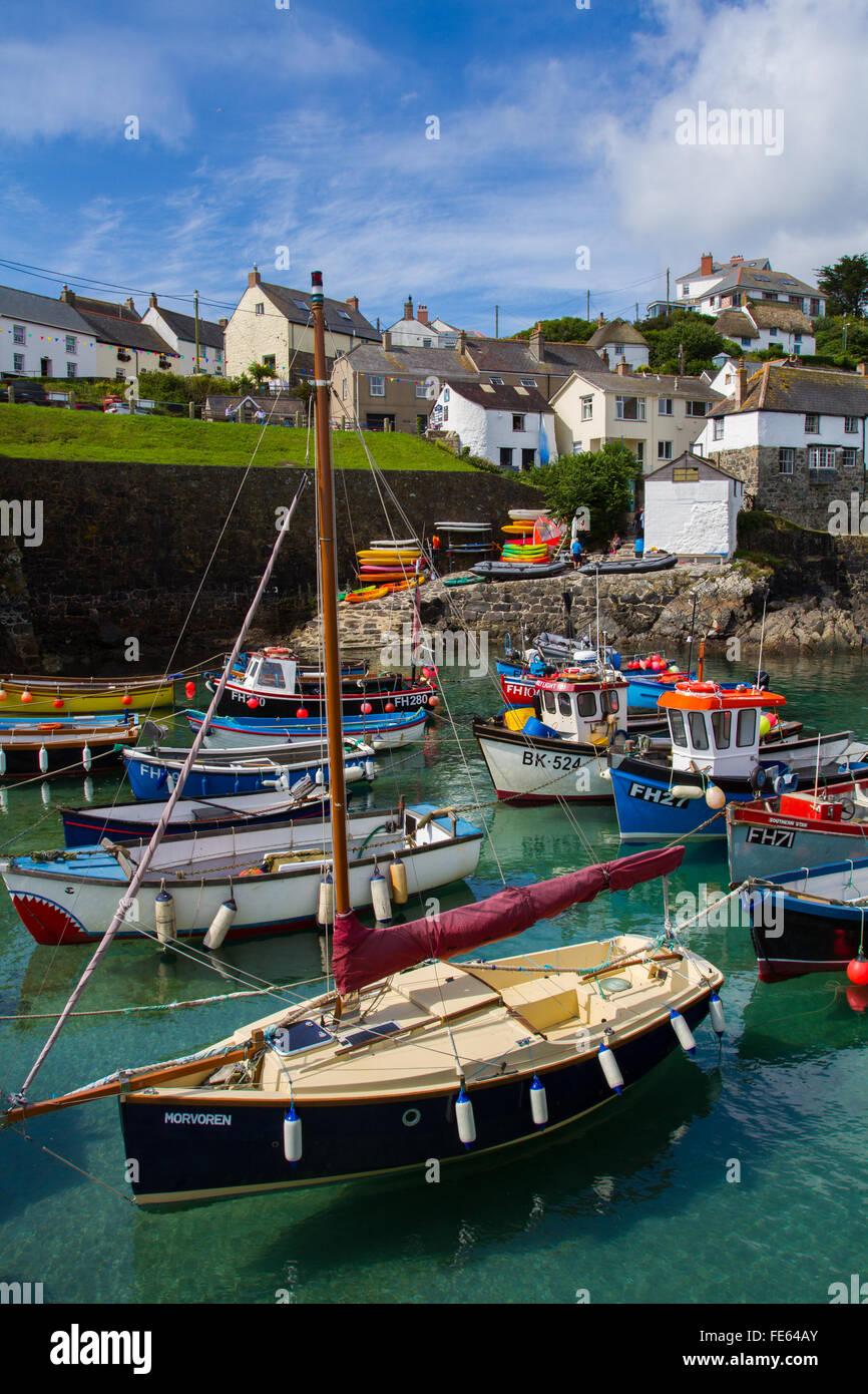 A Cornish fishing village and harbor full of fishing boats and pleasure ...