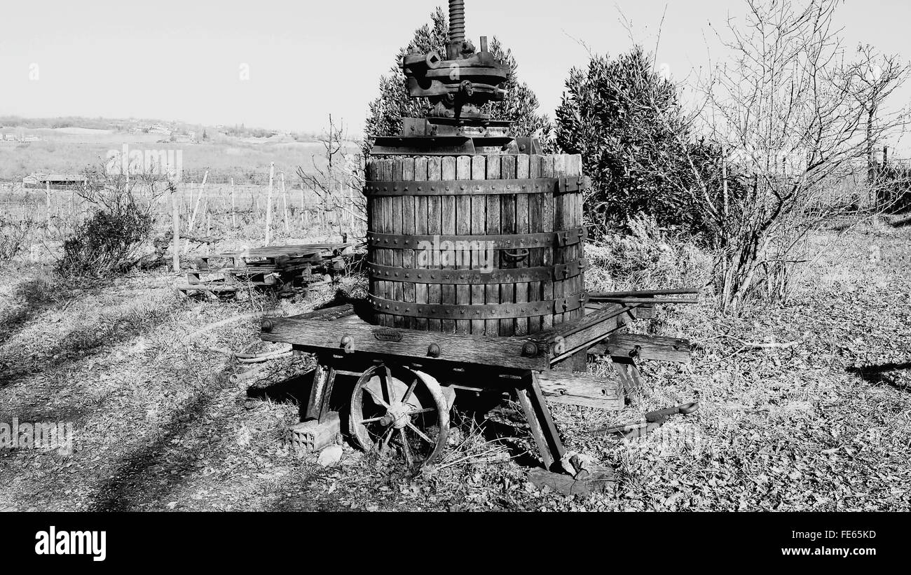 Vine machine hi-res stock photography and images - Alamy