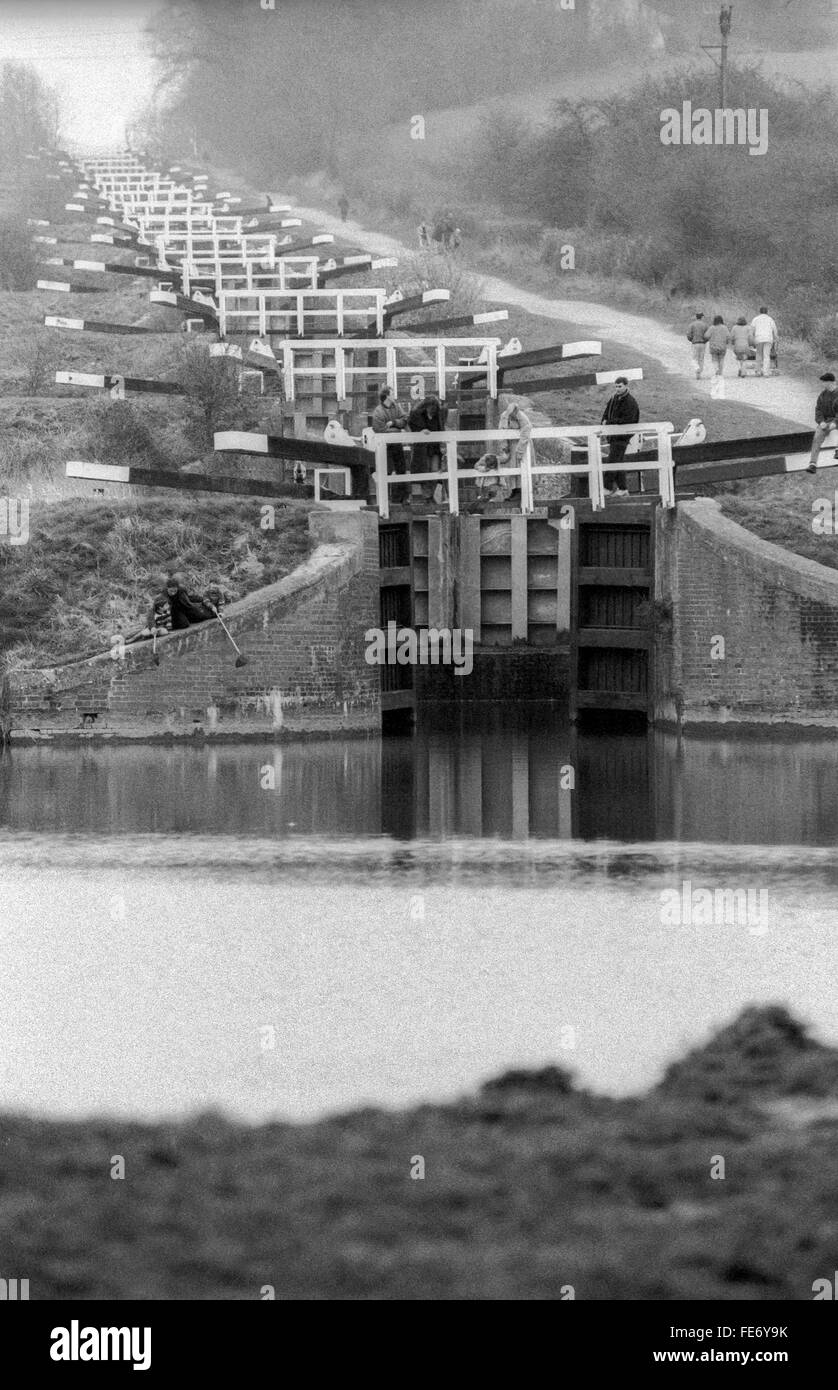 Devizes canal locks Black and White Stock Photos & Images - Alamy