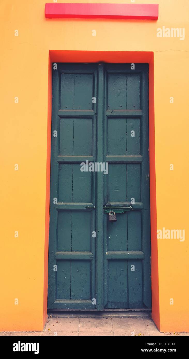 House locked hi-res stock photography and images - Alamy