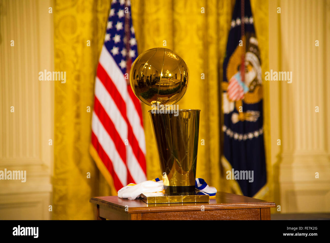 Nba trophy hi-res stock photography and images - Alamy
