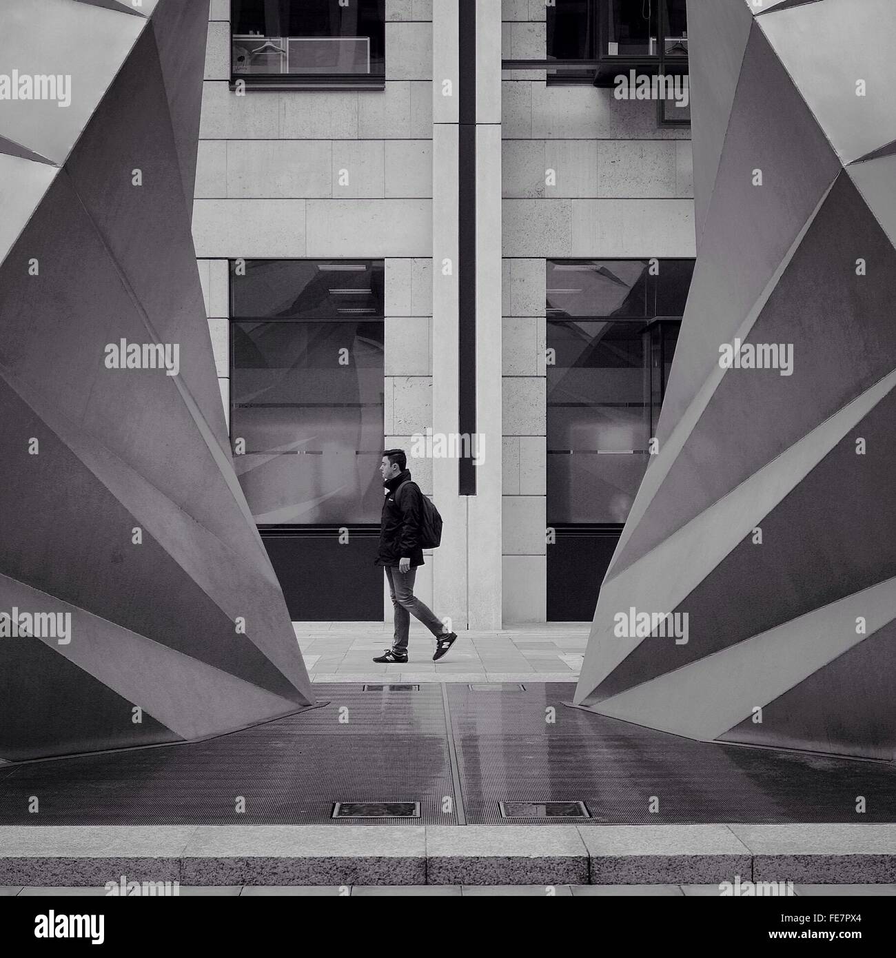 Building activity hi-res stock photography and images - Alamy