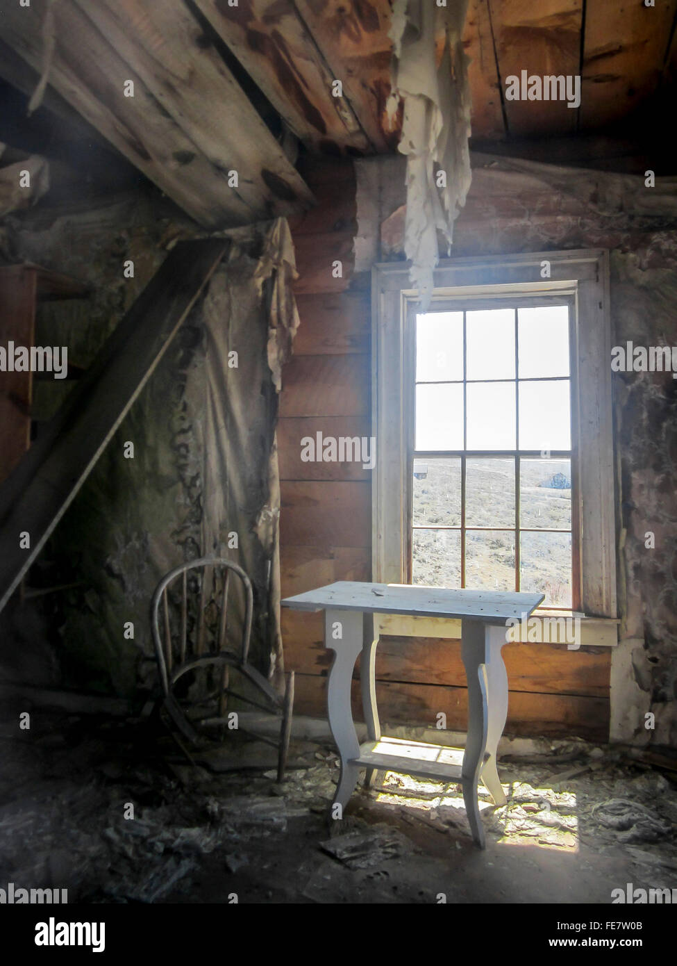 Dingy room hi-res stock photography and images - Alamy