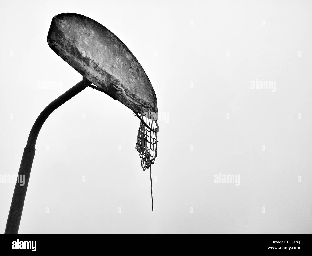 Basketball hoop with torn net hi-res stock photography and images - Alamy