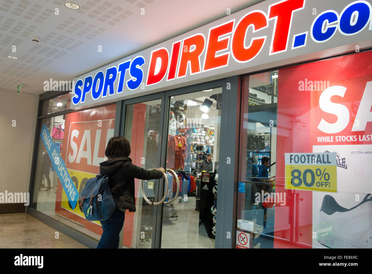 Sports direct store uk hi-res stock photography and images - Alamy