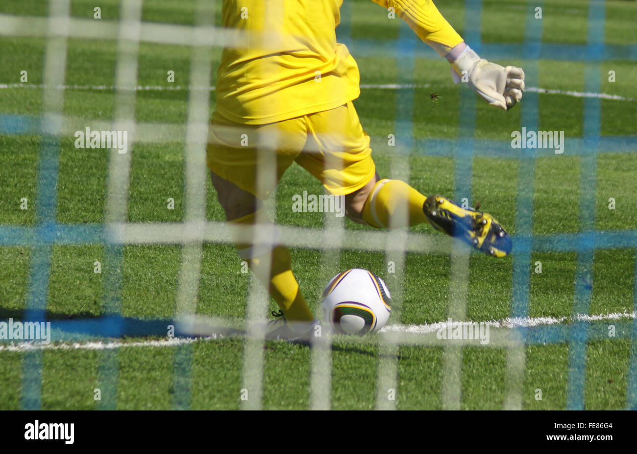 Soccer football goalkeeper Stock Photo - Alamy