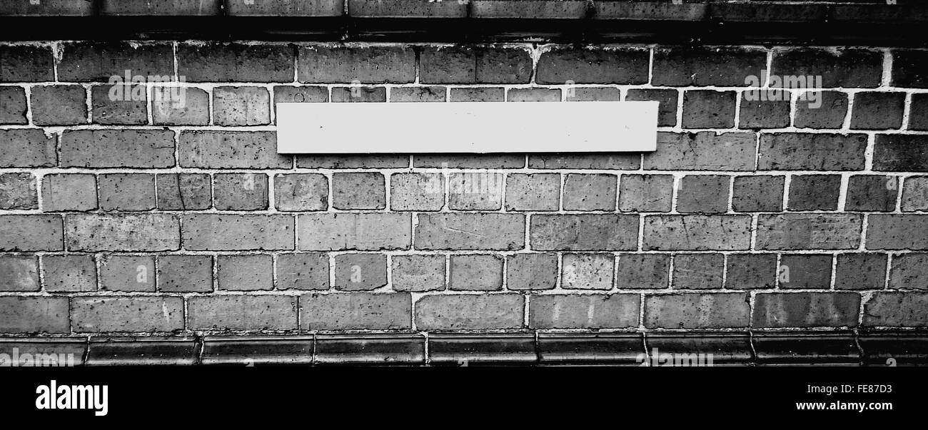 Blank sign on building hi-res stock photography and images - Alamy