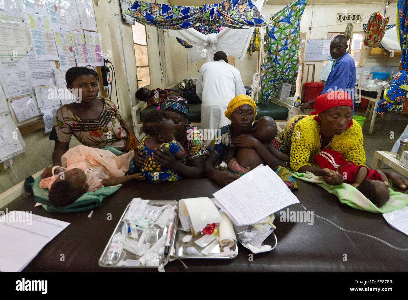 emergency room in the MSF hospital , Rutshuru, North Kivu, Democratic ...