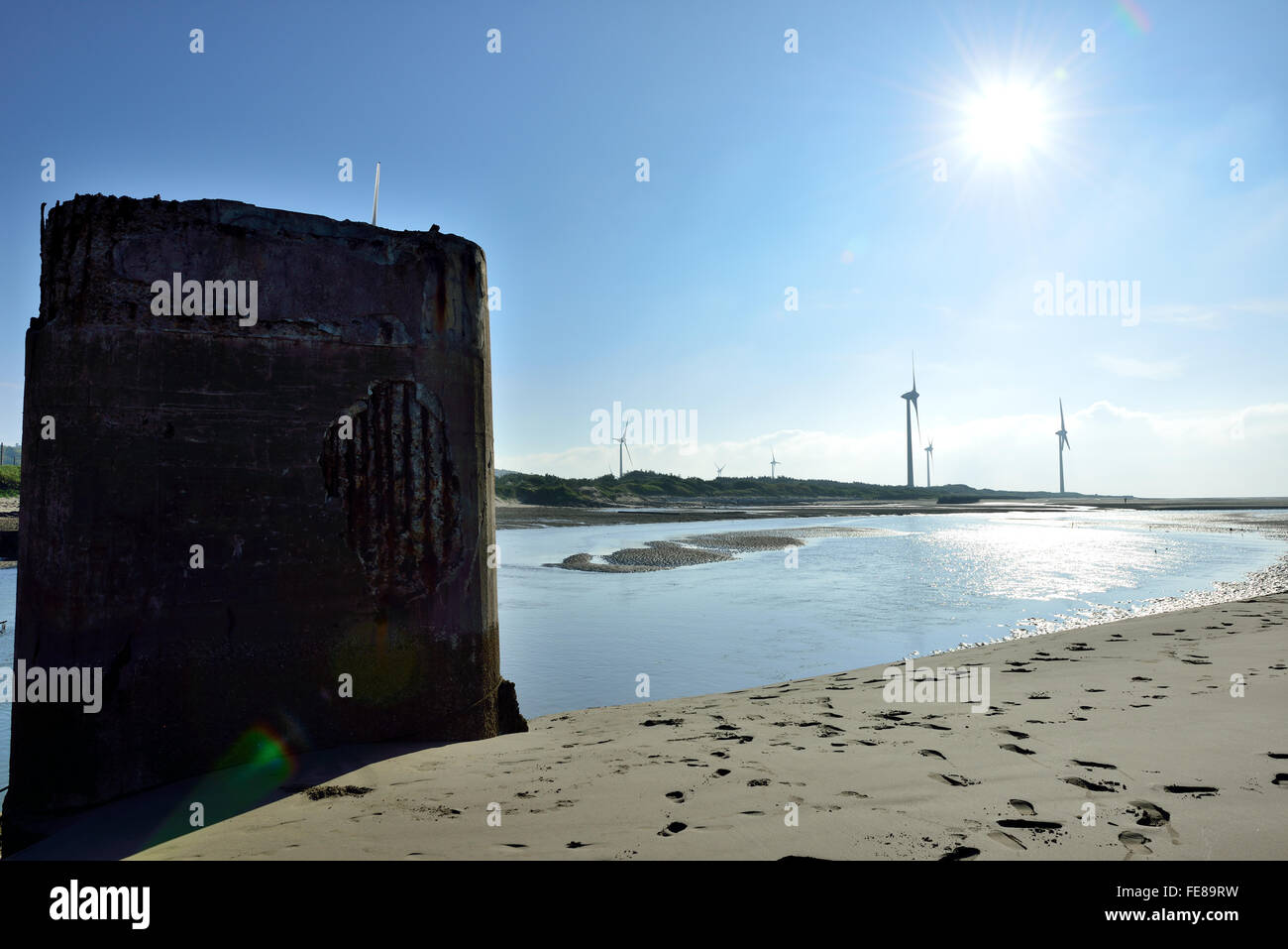 Scorching sun light hi-res stock photography and images - Alamy