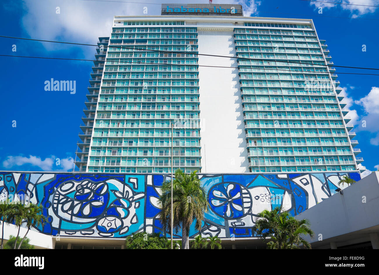 Beverly hilton hotel and view hi-res stock photography and images - Alamy