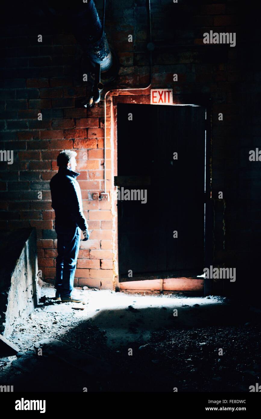 Exit door people hi-res stock photography and images - Alamy