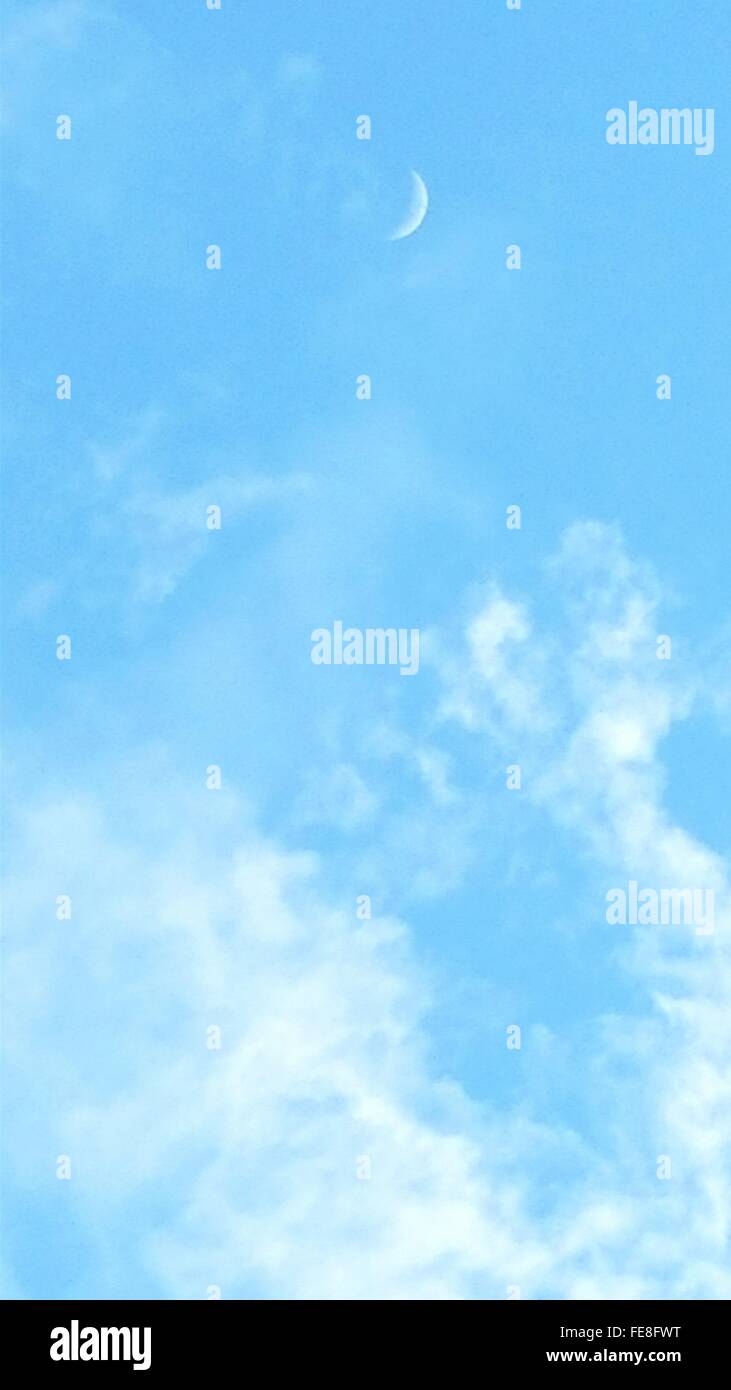 Moon in the sky at daytime hi-res stock photography and images - Alamy