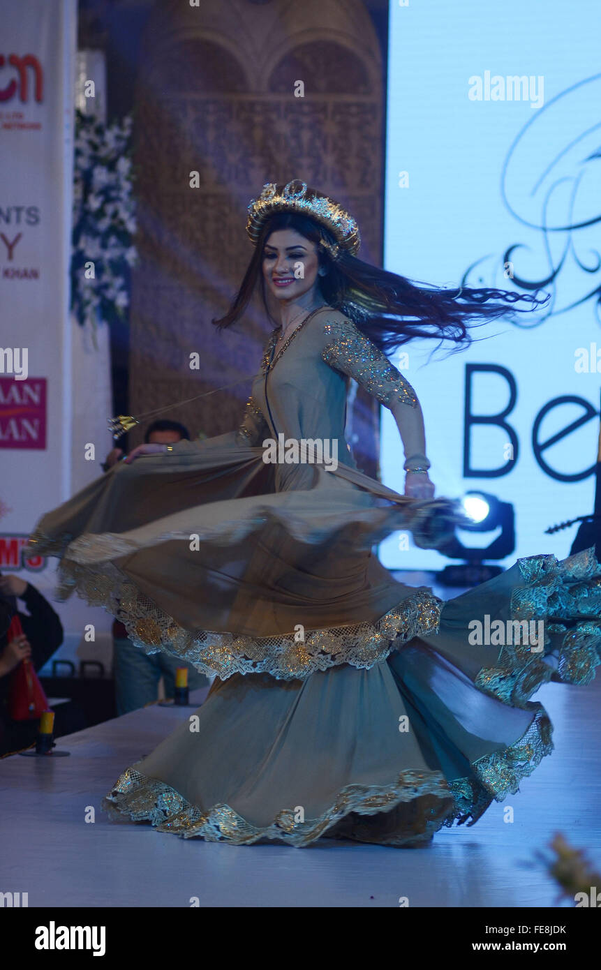 Lahore, Pakistan. 04th Feb, 2016. Pakistani stage dancers perform ...