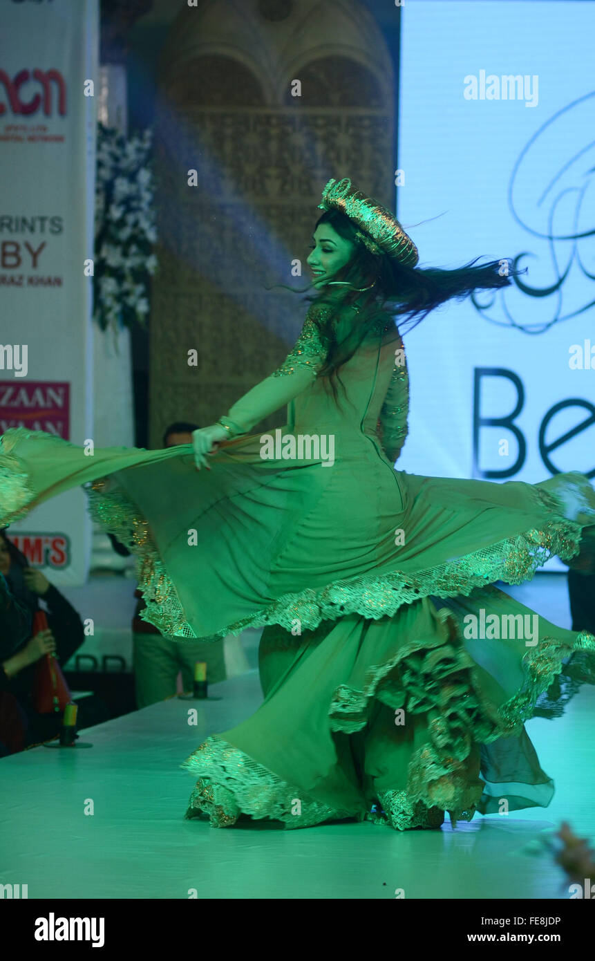 Lahore, Pakistan. 04th Feb, 2016. Pakistani stage dancers perform ...