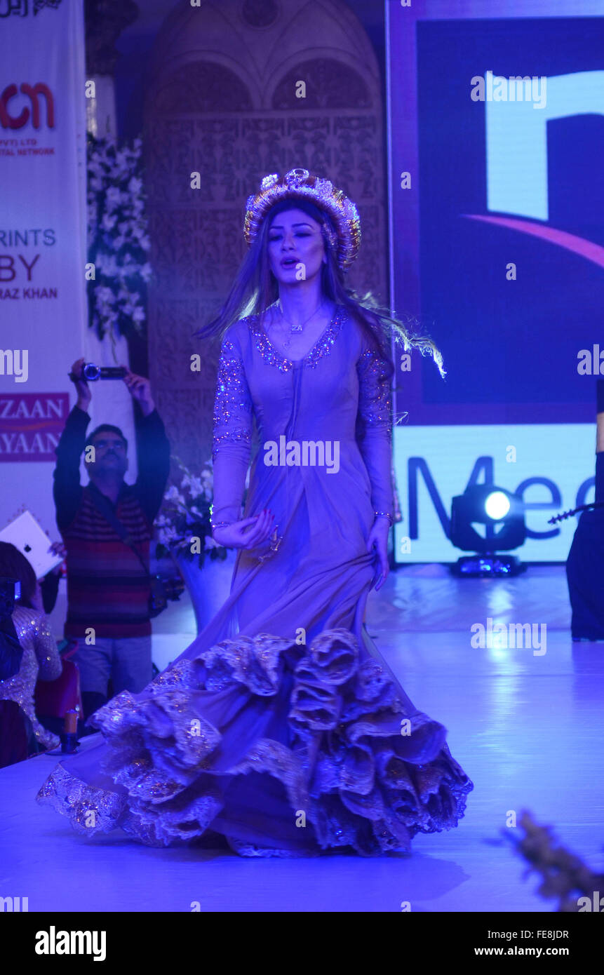 Stage show pakistan hi-res stock photography and images - Alamy